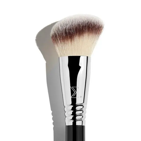 SIGMA BEAUTY F43 Soft Angled Cheek Brush