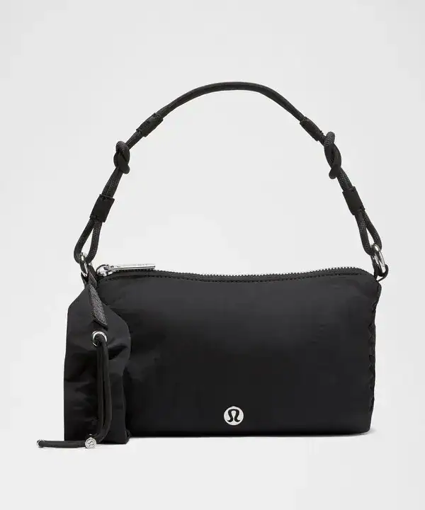 ショルダーバッグ Lululemon  convertible ruched crossbody Convertible Ruched Crossbody Bag 6.5L | Women's Bags,Purses