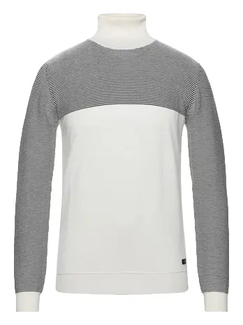 DOOA Turtleneck Top - White