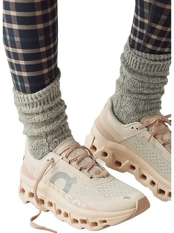 On Cloudmster Sneakers - Moon / Fawn