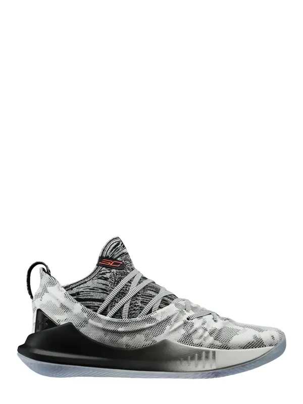 Under Armour Curry 5 International Smoke Sneakers - Grey