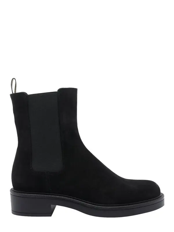 STUART WEITZMAN Celia Chelsea Booties - Black