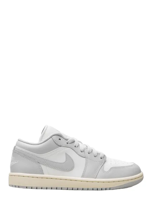 JORDAN Air 1 Low Sneakers - Grey