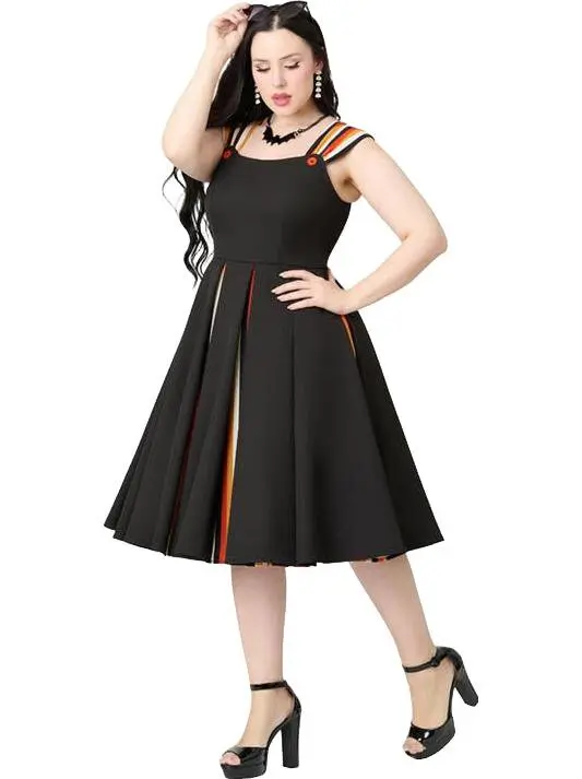Unique Vintage Square Neck Sleeveless Godet Swing Dress - Black