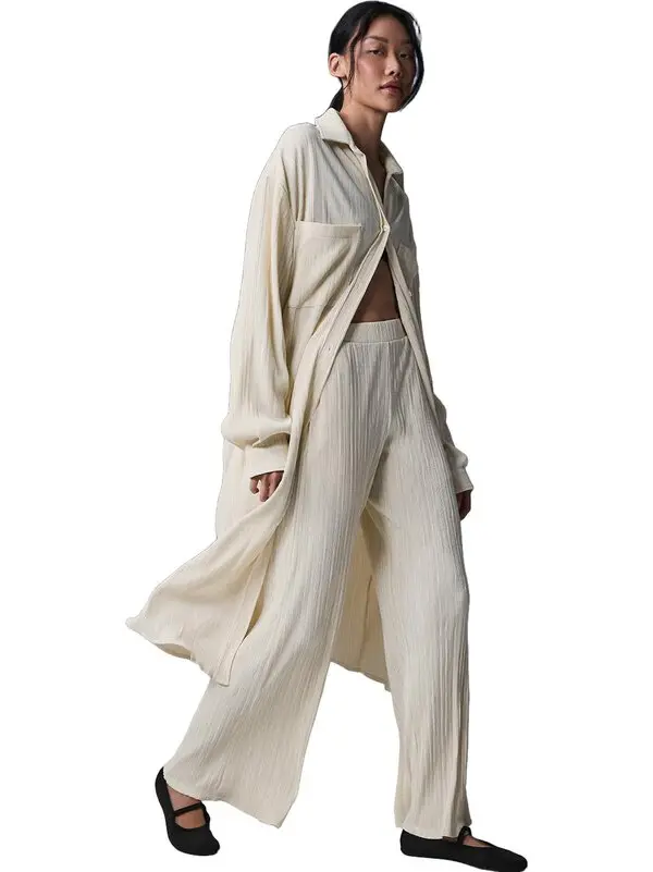 Alo Yoga Micro Plisse Shirt Dress - Oat Milk