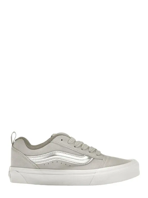 VANS Knu Skoolin Sneakers - Metallic Silver/true White