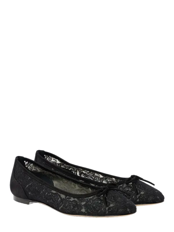 Manolo Blahnik Verizzo Floral Lace Ballet Flats - Black
