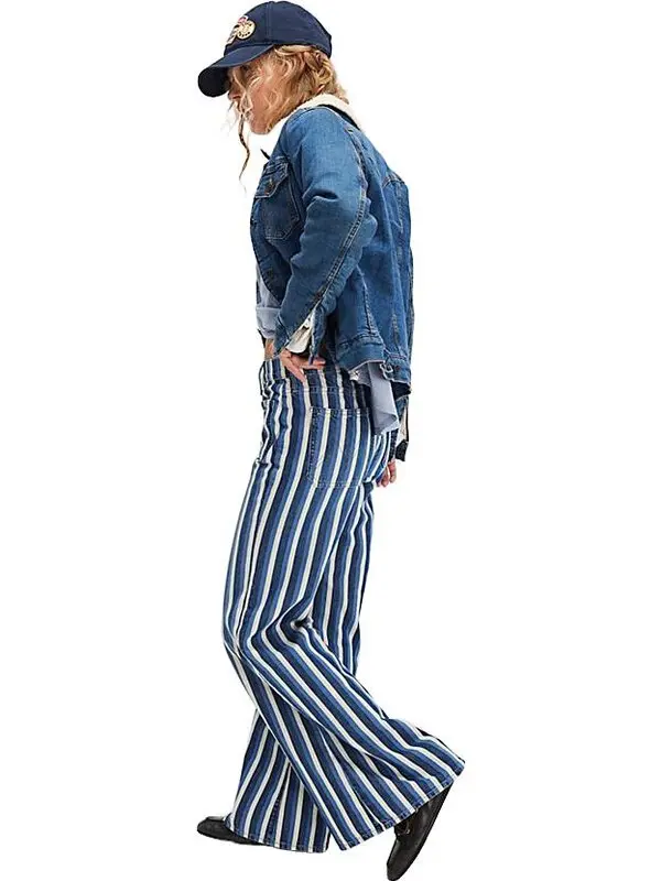 MOTHER Patch Pocket Twister Flare Jeans - Following Up