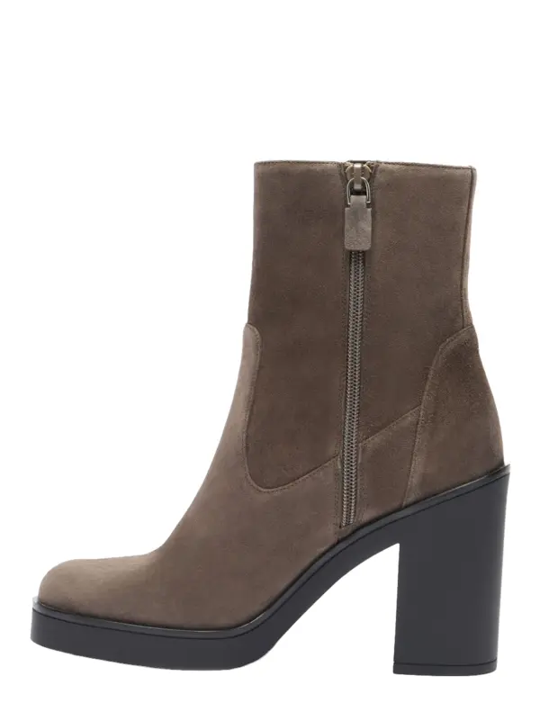 STUART WEITZMAN Bethenny Suede Boots - Neutrals
