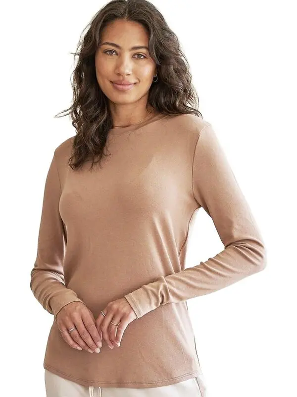 EAVOLU Garda Long Sleeve Top - Desert Sand