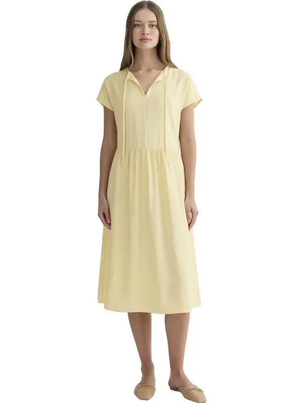 Everlane Midi Dress In Softluxe - Banana Crepe