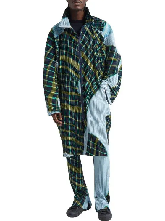 Issey Miyake Windswept Plaid Pleated Coat - Blue Gray