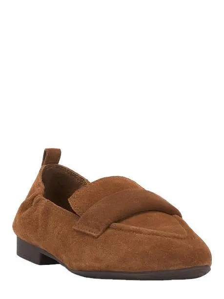 Vince Camuto Azur Flat - Burnt Sugar