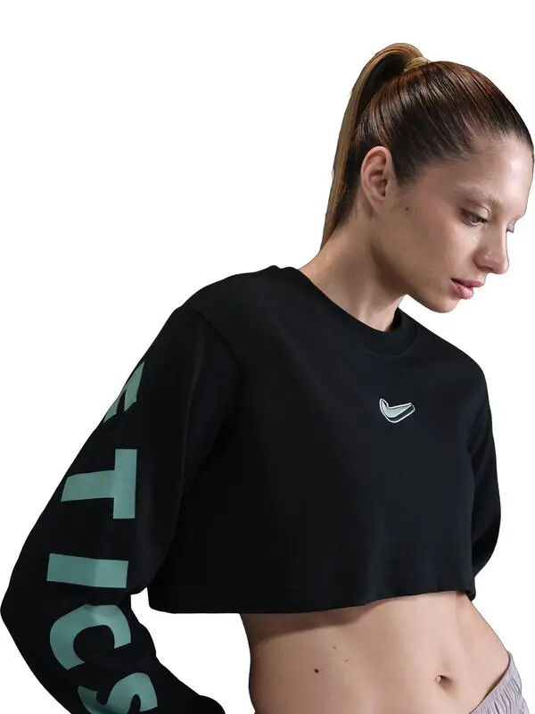 Nike Sportswear Oversized Long-sleeve Cropped Graphic T-shirt - Black