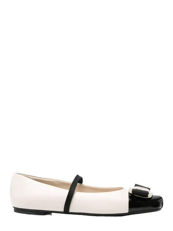 FERRAGAMO Vara Flat Shoes - White