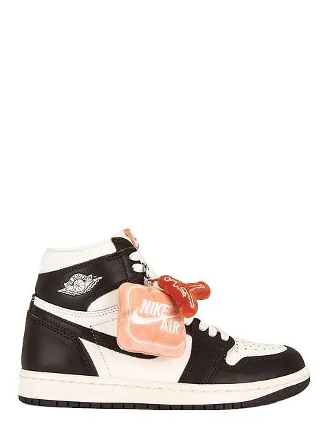 JORDAN 1 Retro Hi Og Sneaker - Baroque Brown  Sail & Light Madder Root
