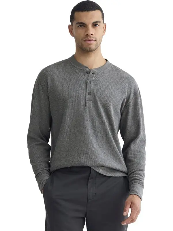 Everlane Thermal Henley In Cozy Waffle - Heathered Charcoal