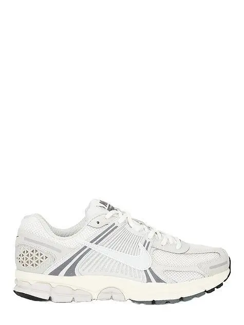 Nike Zoom Vomero 5 Se - Platinum Tint  Photon Dust  & Cashmere
