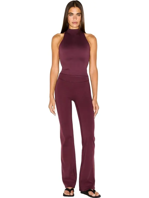 SKIMS Nike Matte Mock Neck Racer Tank By - Currant