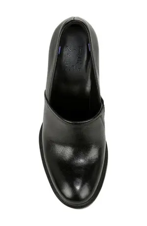Naturalizer Pierson Lug-sole Platform Pumps