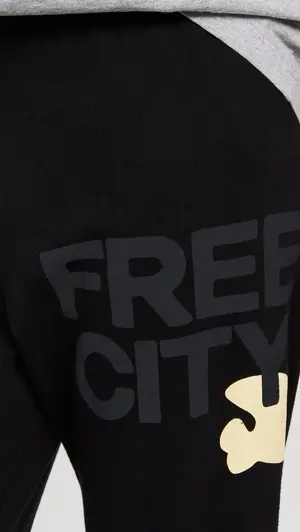 FREECITY Printed Sweatpants - Blackspace