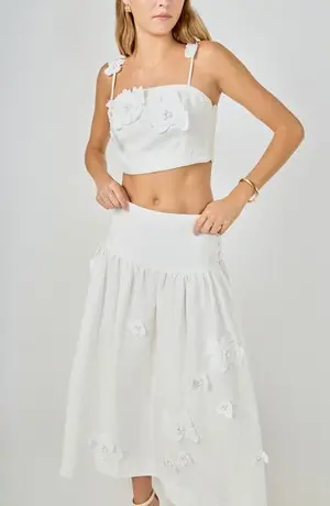 Endless Rose Cropped Linen Shell Top With 3d Floral Appliqu