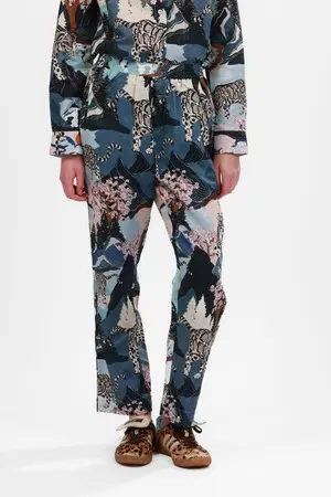Las Surenas Snow Leopard Print Linen Cotton Pants