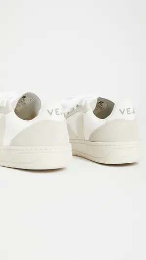 VEJA V-10 Sneakers - White/natural/pierre