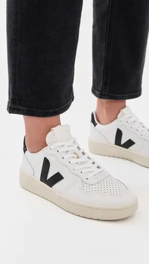 VEJA V-10 Lace Up Sneakers - White/black