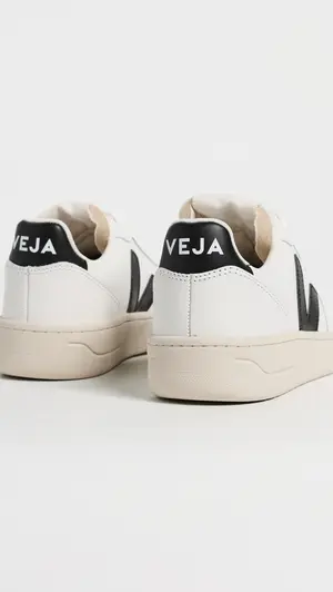 VEJA V-10 Lace Up Sneakers - White/black
