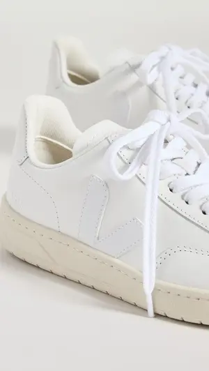 VEJA V-12 Sneakers - Extra White