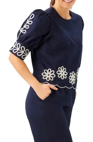 Karen Kane Embroidered Scallop Puff Sleeve Cotton Top