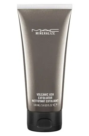 MAC COSMETICS Mineralize Volcanic Ash Exfoliator