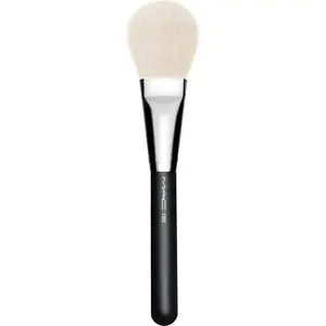 MAC COSMETICS 135s Synthetic Large Flat Powder Brush - No Color