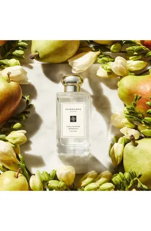 JO MALONE LONDON™ English Pear & Freesia Cologne