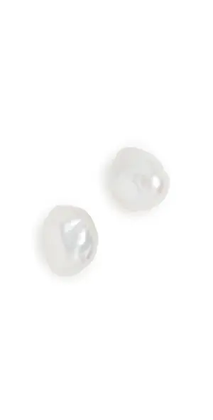 Agmes Stud Earrings - Pearl