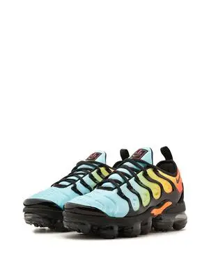 Nike Vapormax Plus Sneakers