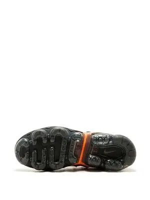 Nike Vapormax Plus Sneakers