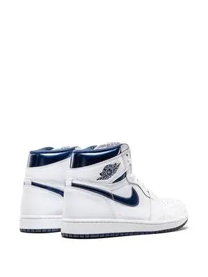 JORDAN 1 Retro High-top Sneakers