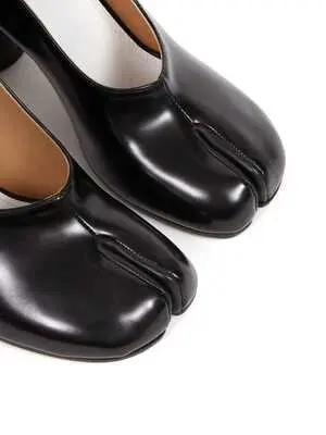 MAISON MARGIELA Tabi Leather Mary Jane Pumps