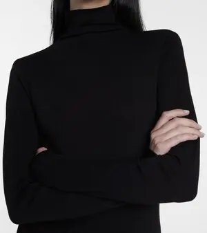 Vince Essential Turtleneck Top
