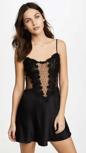 Flora Nikrooz Showstopper Chemise With Lace - Black