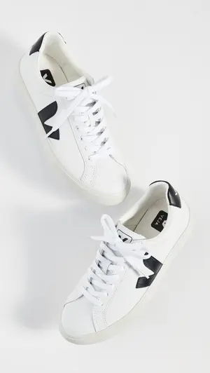 VEJA Esplar Logo Calfskin Sneakers - Extra White/black