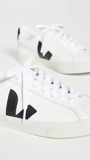 VEJA Esplar Logo Calfskin Sneakers - Extra White/black
