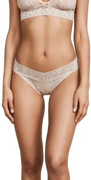 Hanky Panky Signature Lace Original Rise Thong - Chai