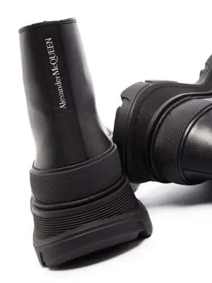 Alexander McQueen Chunky-sole Ankle Boots - Black