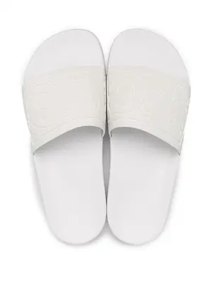 MAISON MARGIELA Logo Embossed Slides