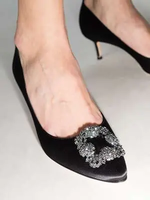 Manolo Blahnik Hangisi Crystal-buckle Heeled Pumps - Black