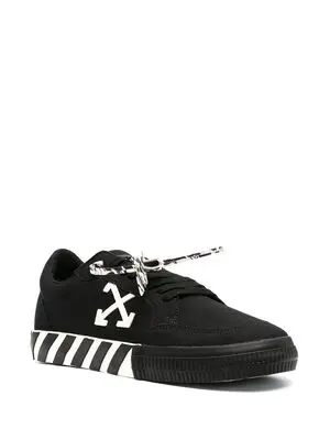 Off-White Vulcanized Low-top Sneakers - Black