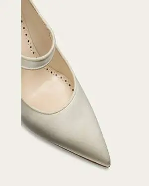 Manolo Blahnik Camparinew Pumps - Cream